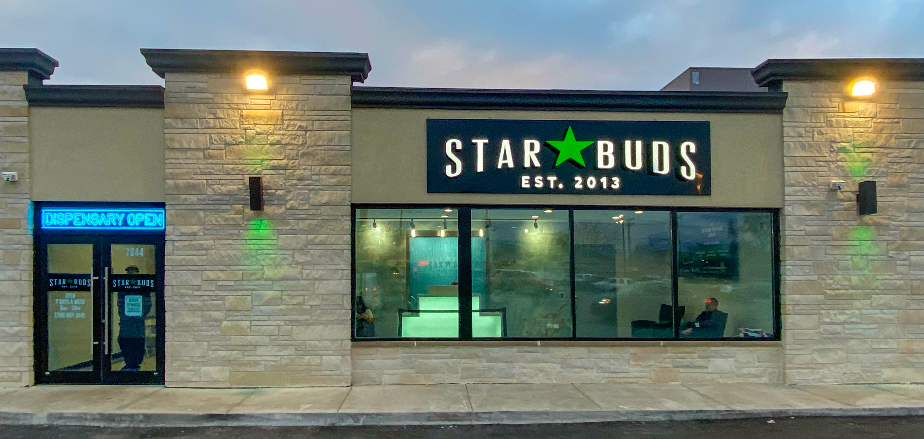 Star Buds - Burbank | Dispensary Menu, Reviews & Photos