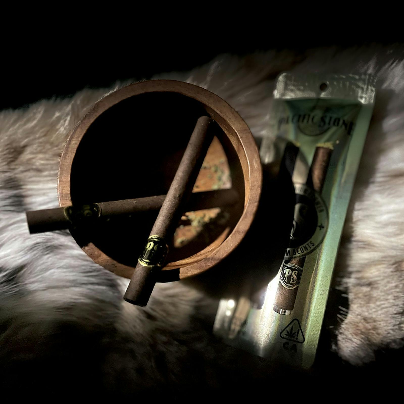 Pacific Stone: Blue Dream Sativa Blunt 2-Pack (3.5g) | Leafly