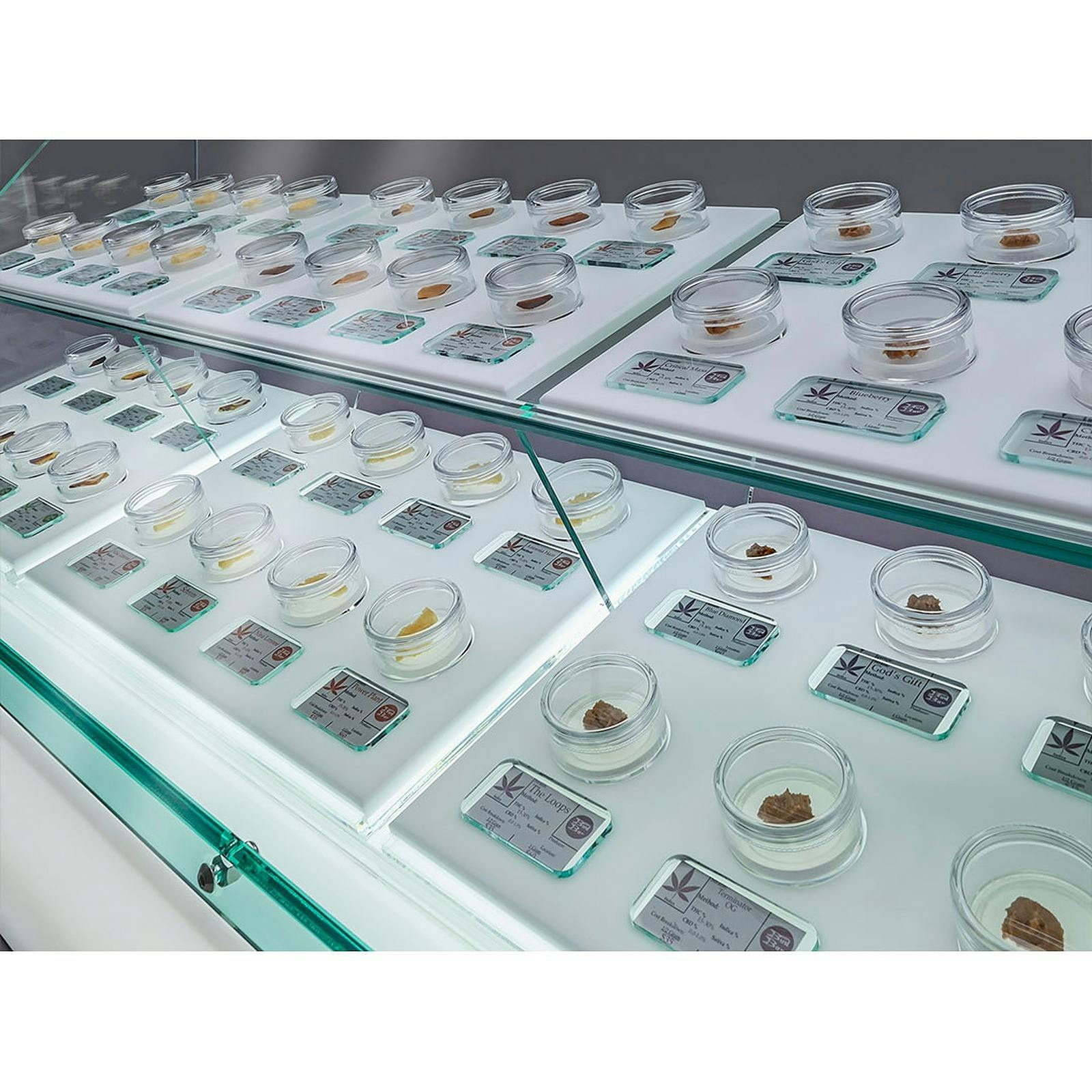 Bud Bar Displays®: Dab Bar Cabinet™ | Leafly