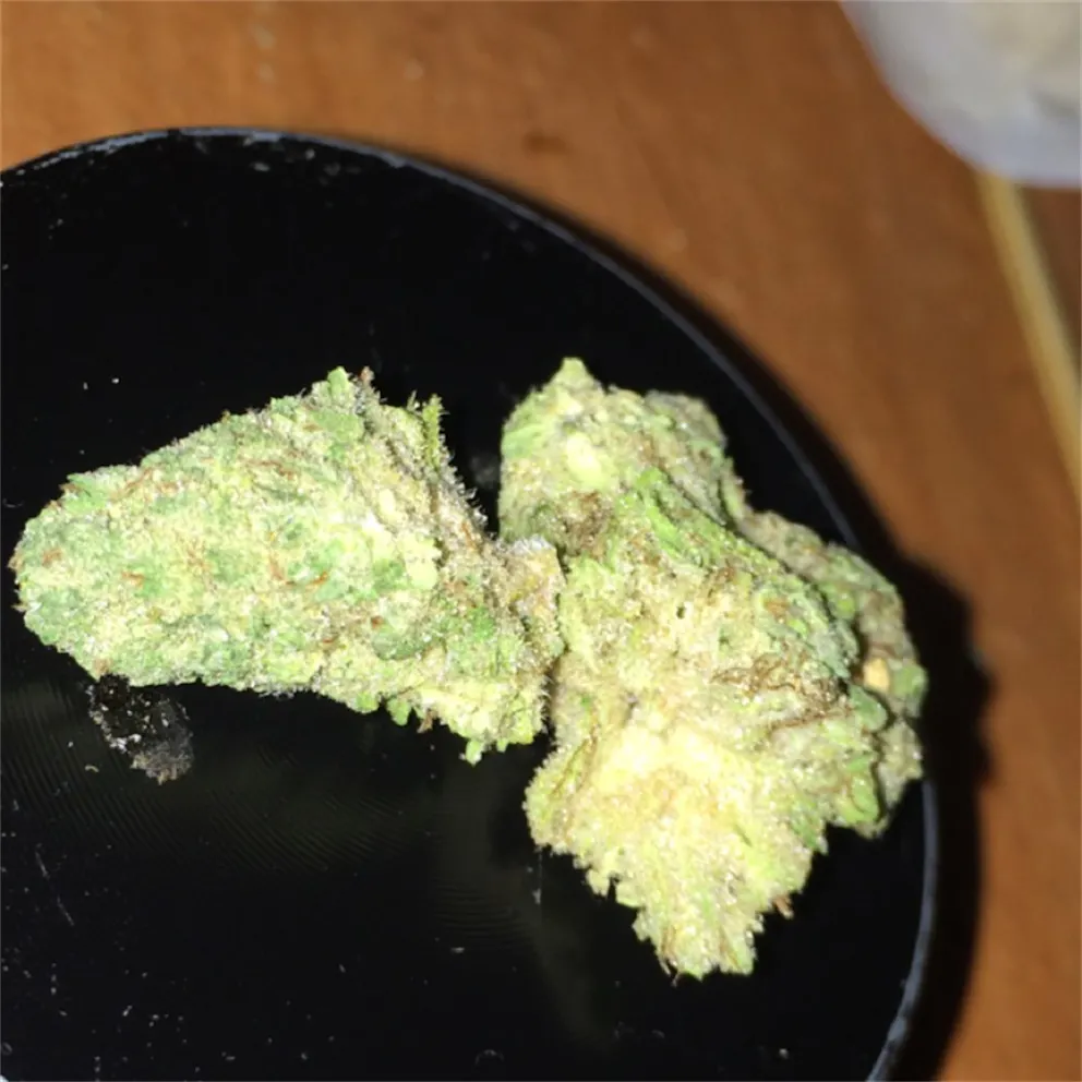 Photos of Cherry AK-47 Weed Strain Buds | Leafly