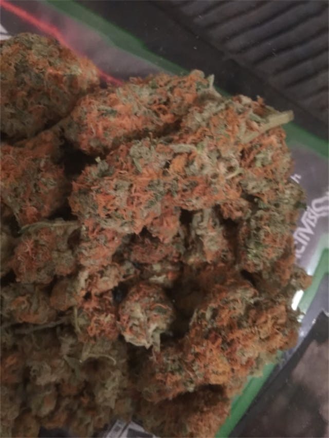 Photos of Critical Mass Weed Strain Buds | Leafly