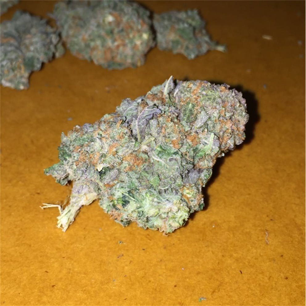 Photos of Crystal Coma Weed Strain Buds | Leafly