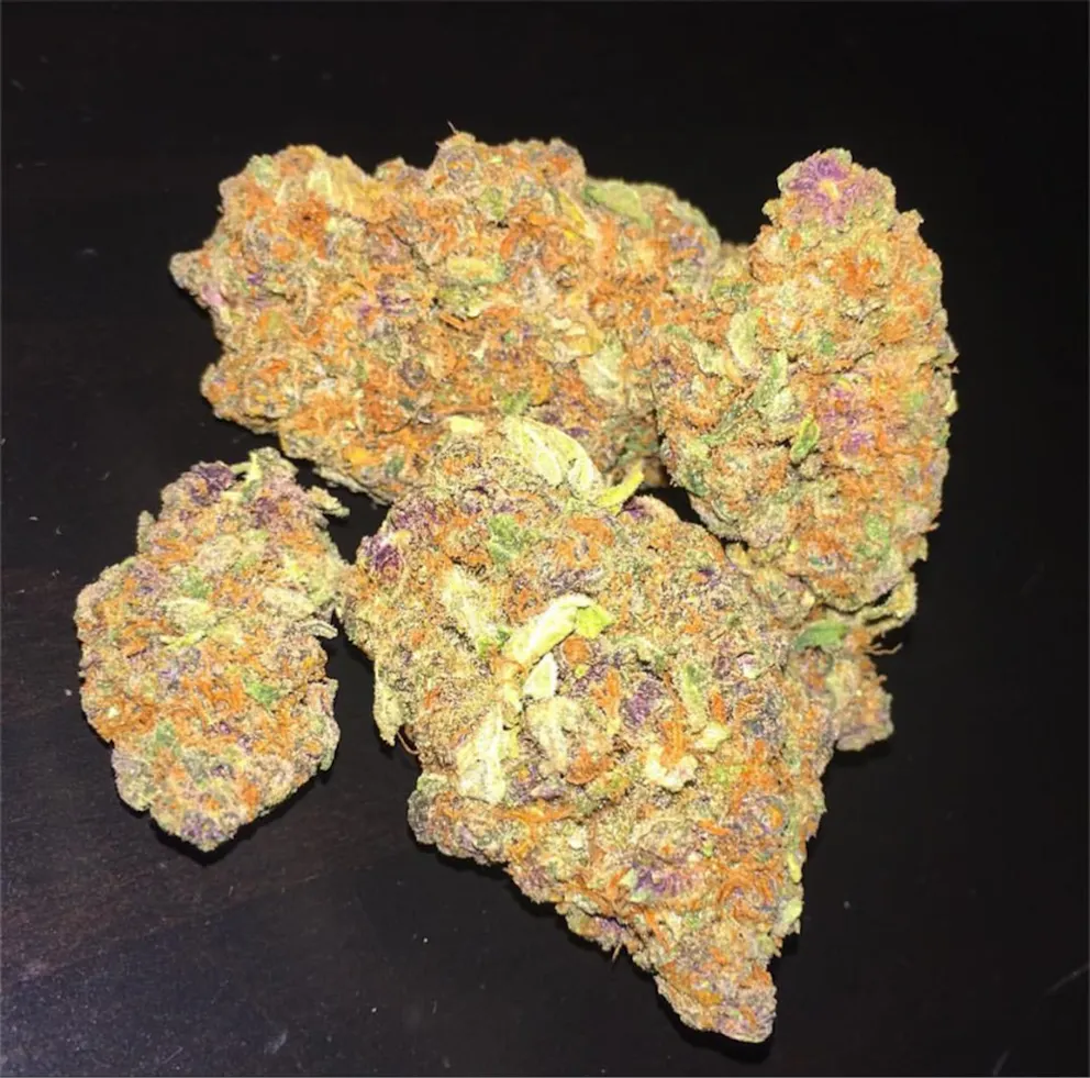 Photos of El Chapo OG Weed Strain Buds | Leafly