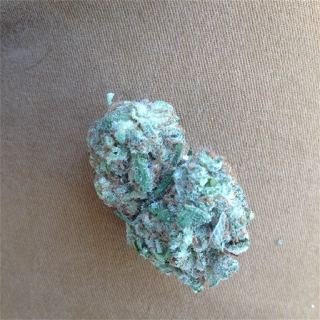 Photos of Gelato Weed Strain Buds | Leafly