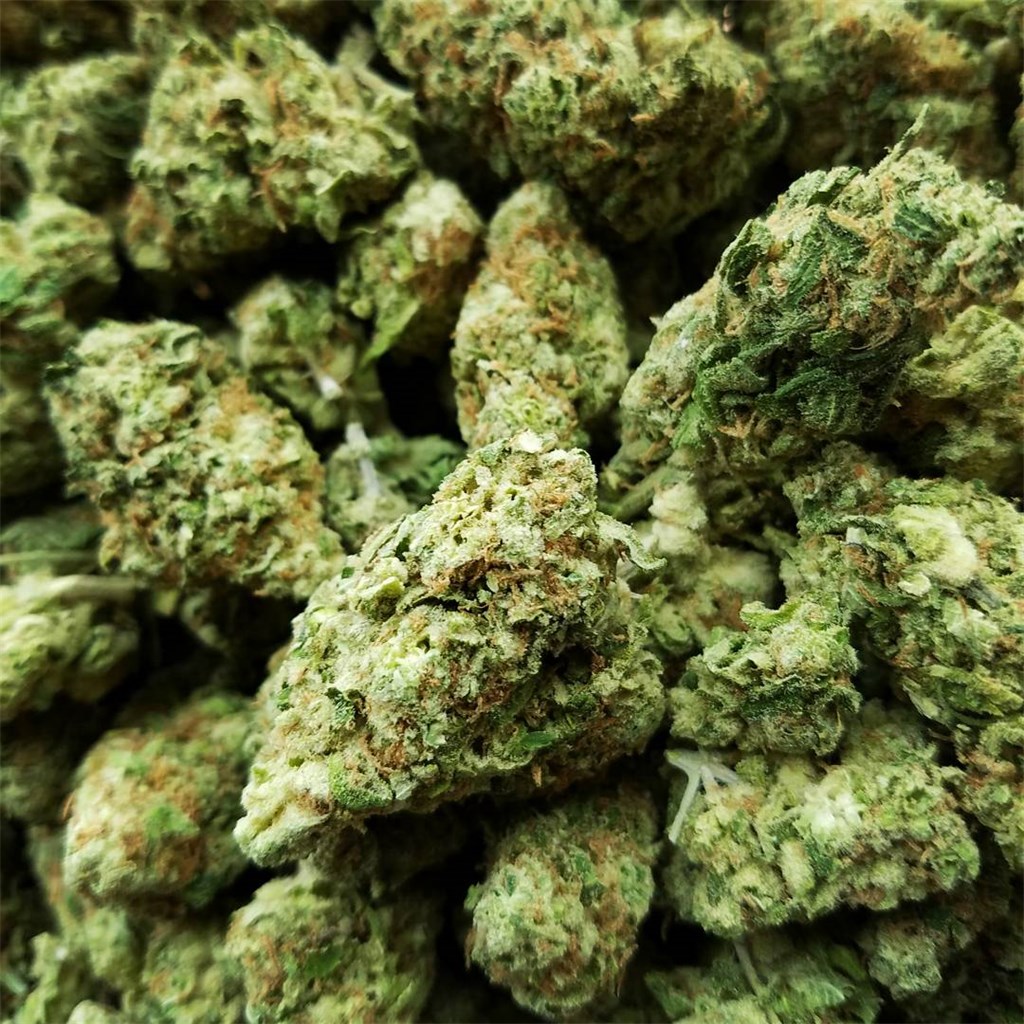Photos of GSC Weed Strain Buds | Leafly