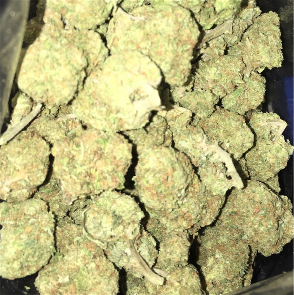 Photos of Grape Ape Weed Strain Buds | Leafly