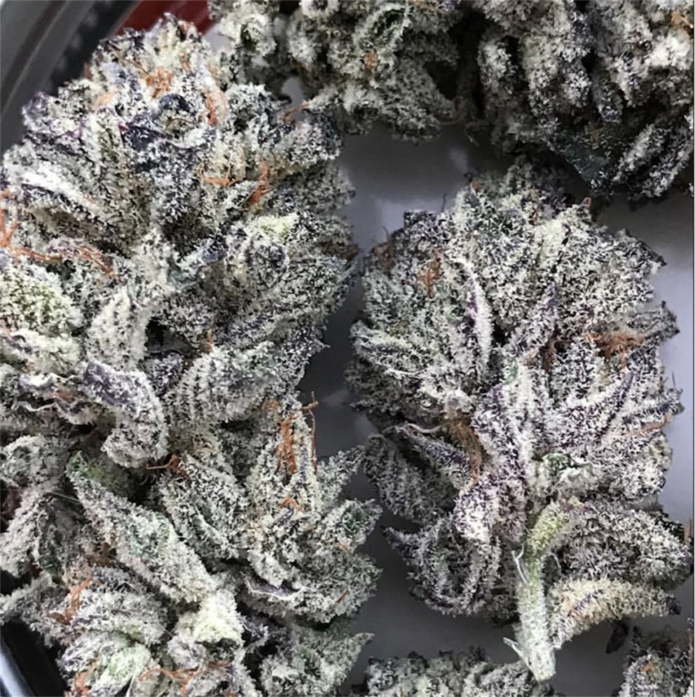 Photos of Katsu Bubba Kush Weed Strain Buds | Leafly