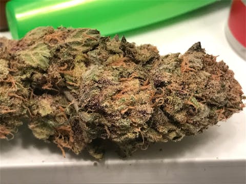 Lemon Skunk aka Lemon Skunk OG Weed Strain Information | Leafly