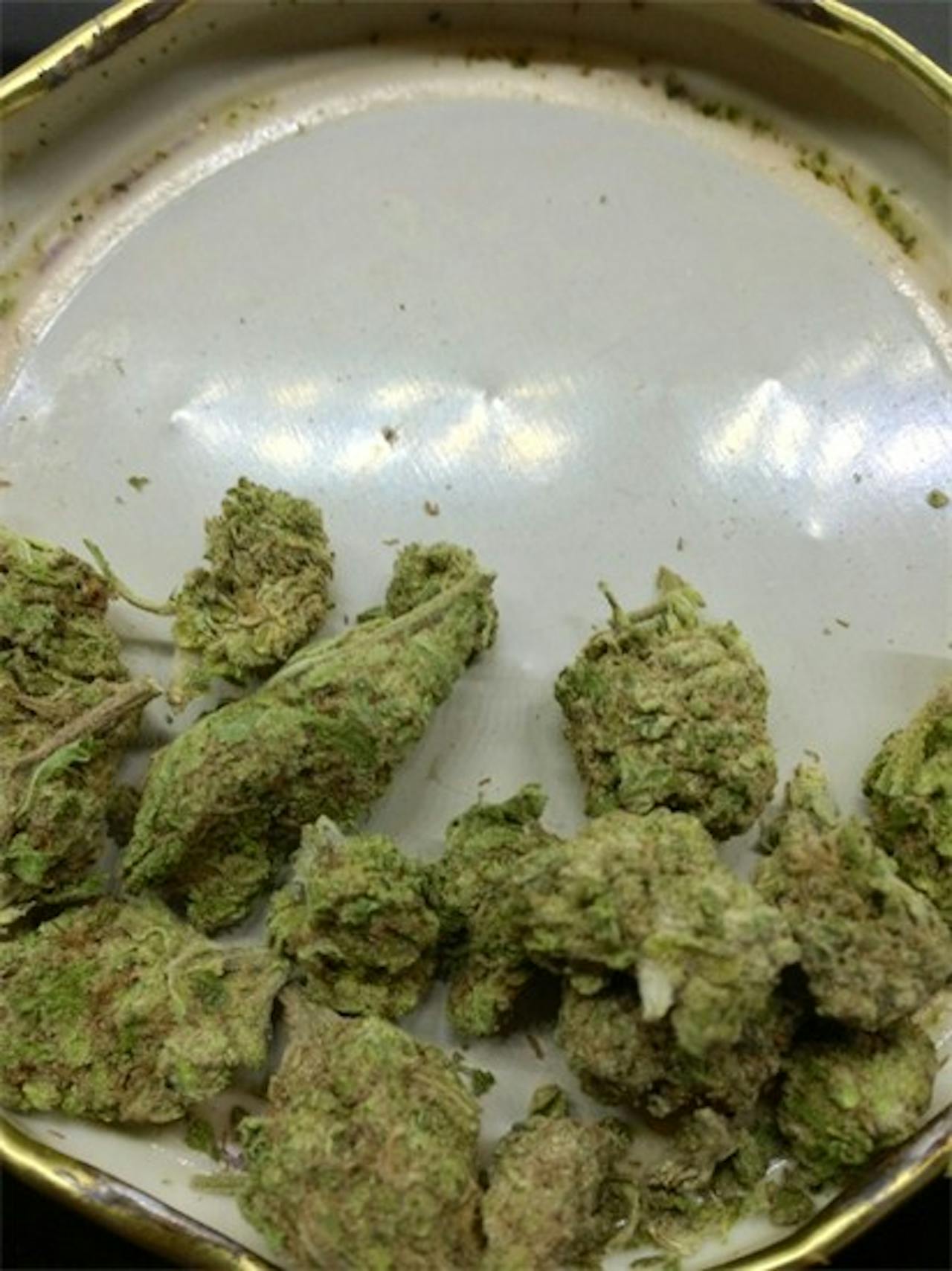 Photos of Soul Shine Weed Strain Buds | Leafly