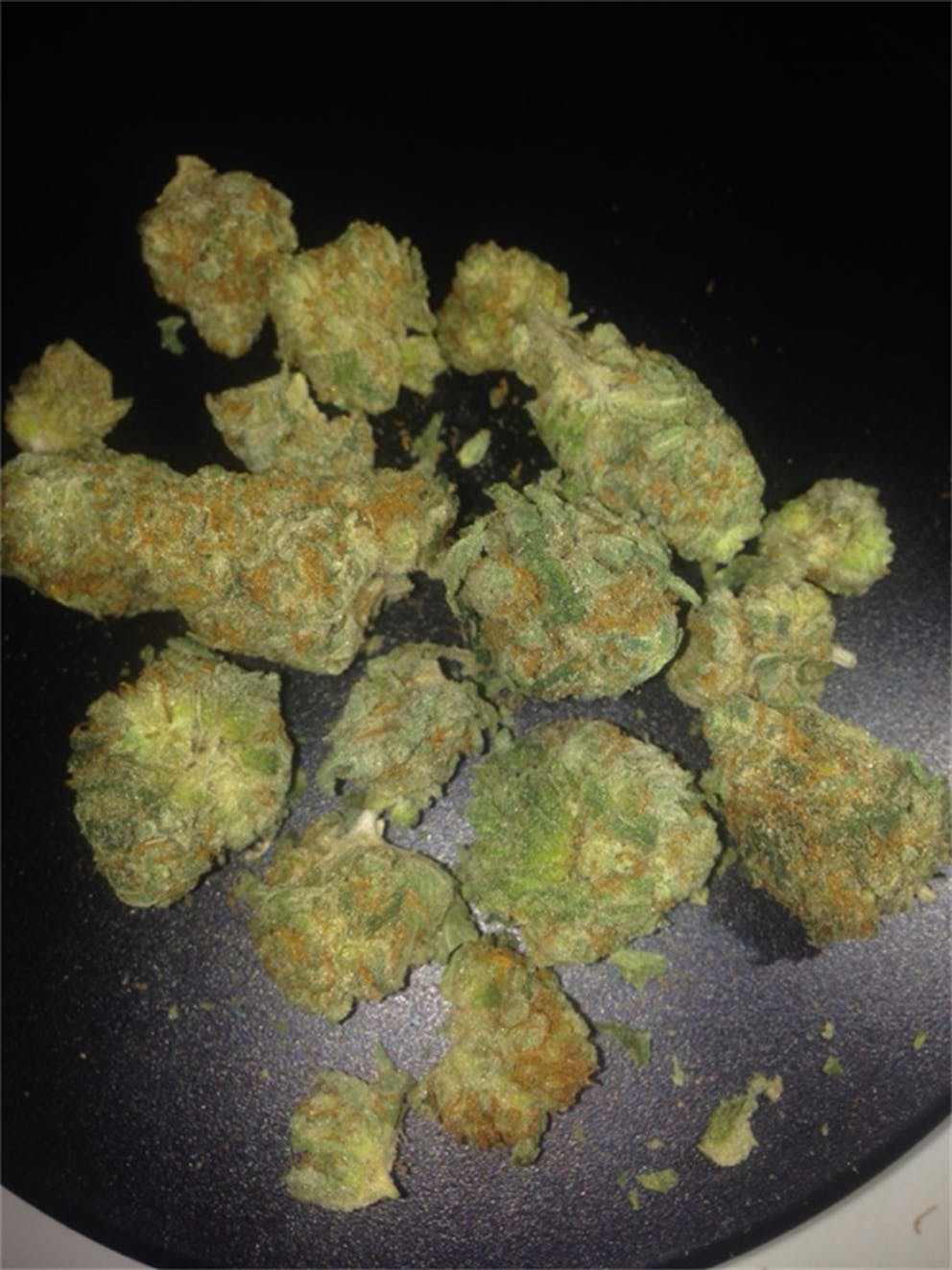 Photos of Sour Alien Weed Strain Buds | Leafly