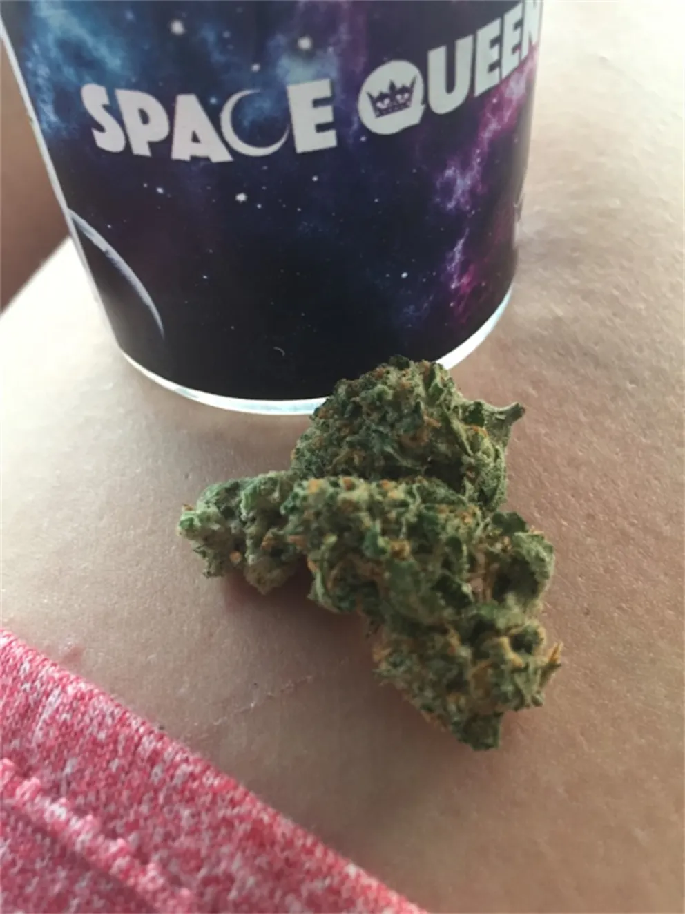 Photos of Space Queen Weed Strain Buds | Leafly
