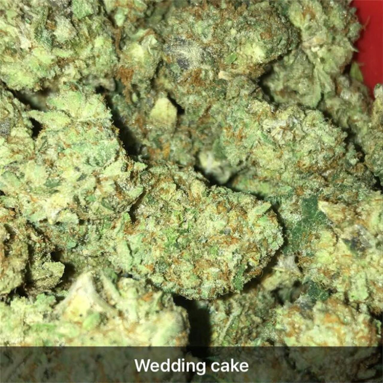 Photos of Wedding Cake Weed Strain Buds | Leafly